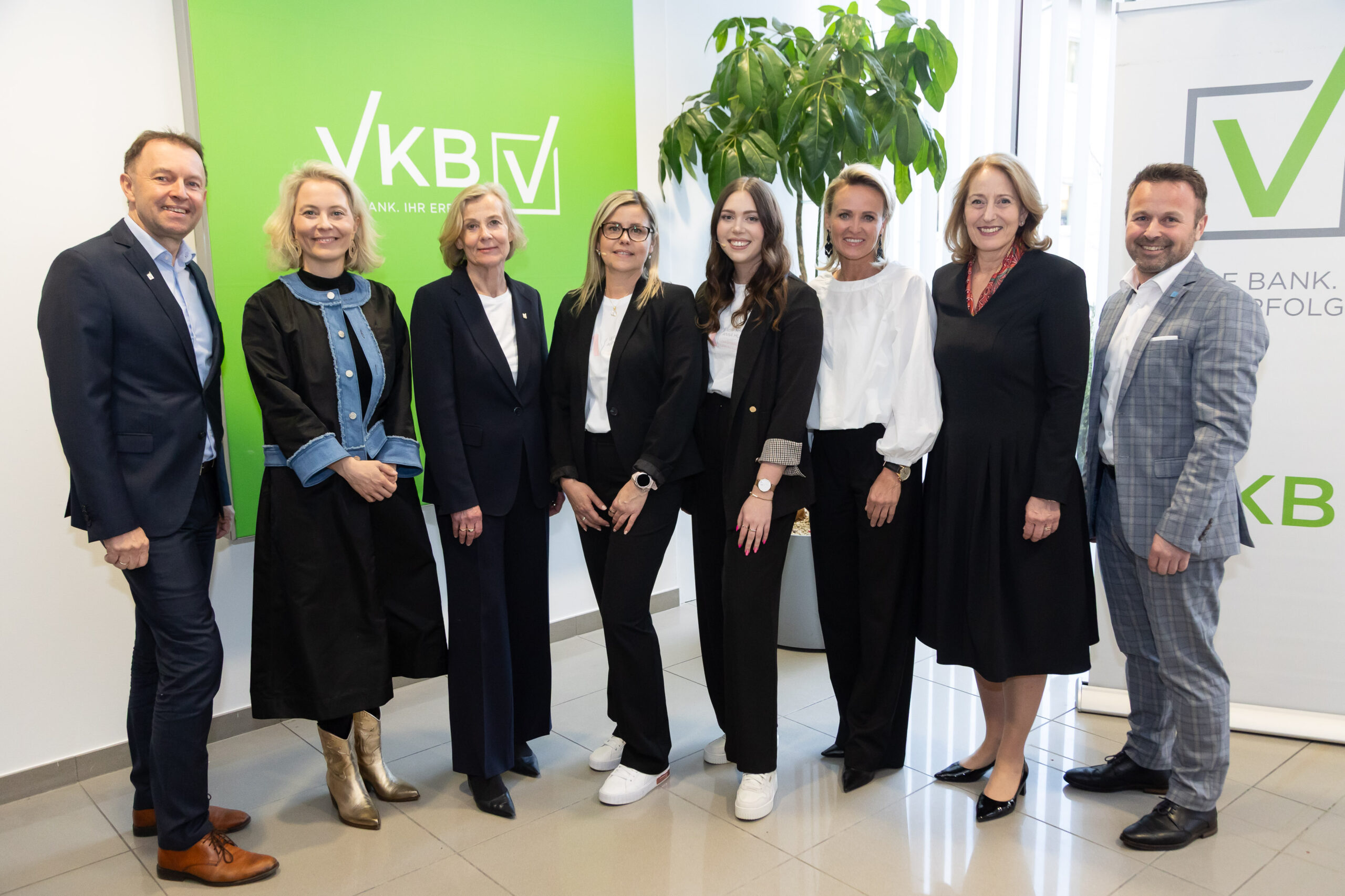 Buchvorstellung in der VKB-Bank Linz: Ein Abend im Zeichen der ...